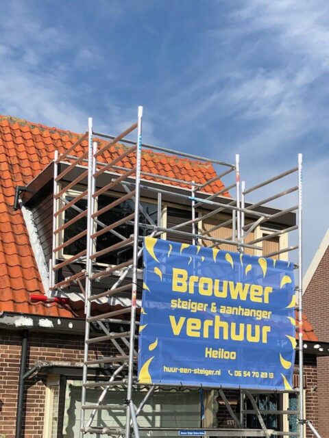 Dakkapelsteiger (uitwijkconsole) - Brouwer Steiger Verhuur